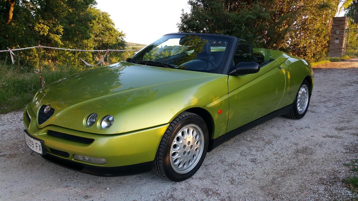 Alfa Romeo Spider 2000 16v T.S. - Classic Drive Art