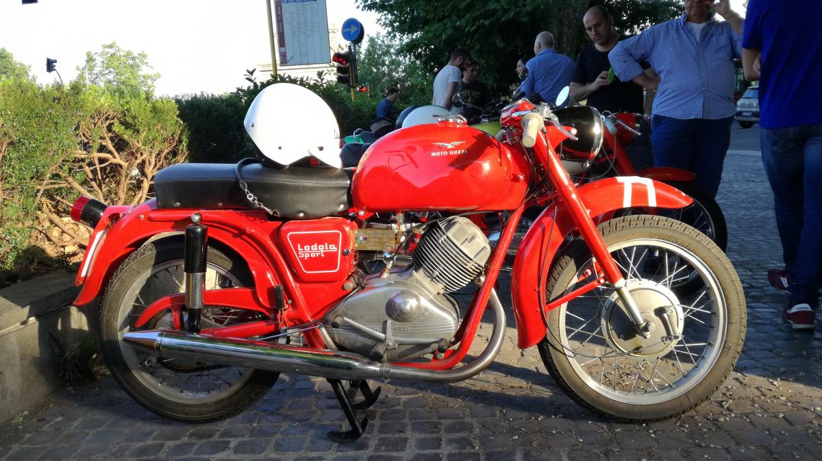 Moto Guzzi Lodola 175 Sport - Classic Drive Art